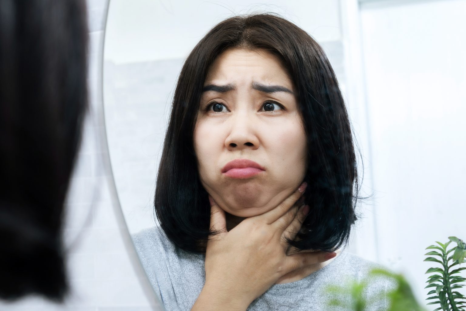Why Neck Fat Happens & How to Reduce It Effectively
